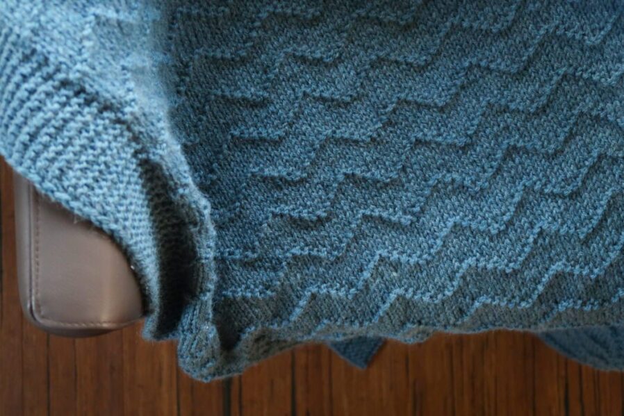 Knit Blanket Pattern FREE - Wave Blanket Knitting Pattern