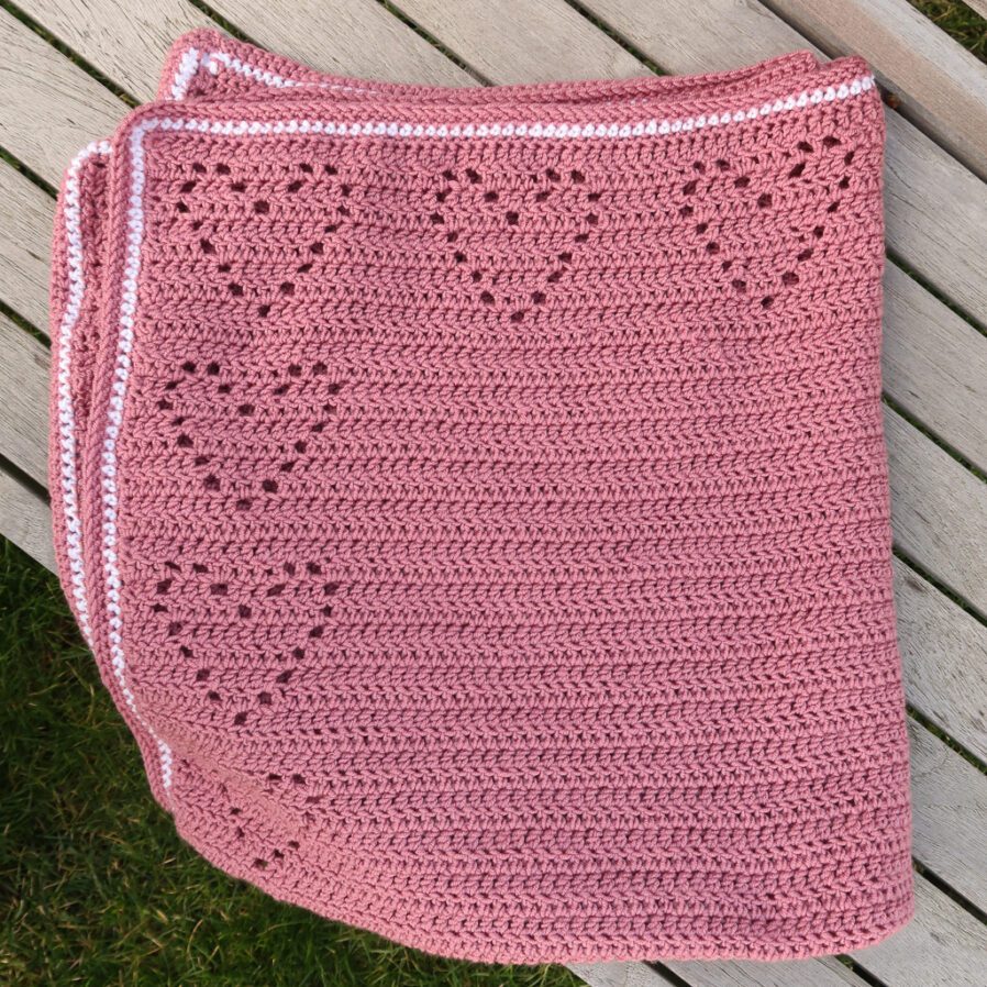 Heart Crochet Blanket Pattern - Baby Blanket Crochet Pattern