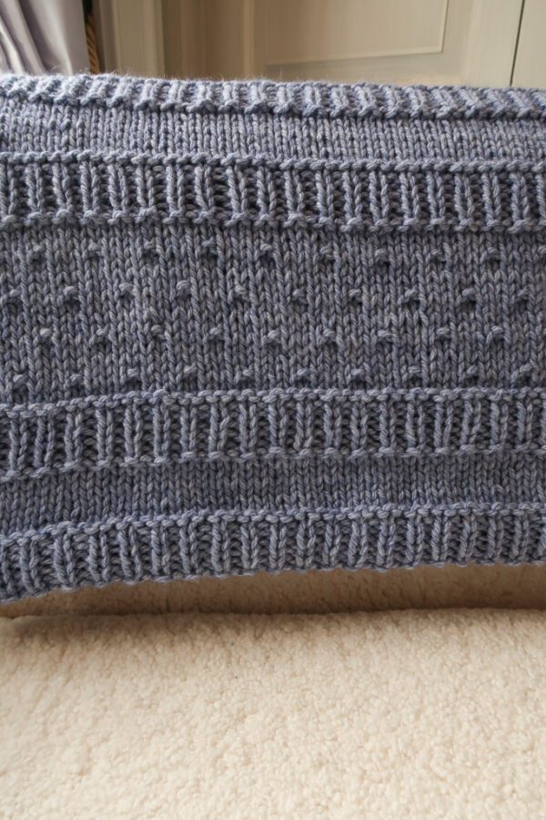 Free Chunky Blanket Knitting Pattern - Summer Blues Knit Blanket
