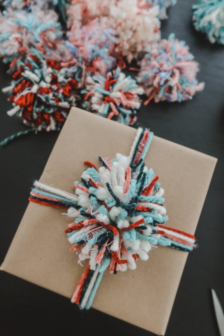 DIY Gift Packaging Ideas using Leftover Yarn | Knitting with Chopsticks