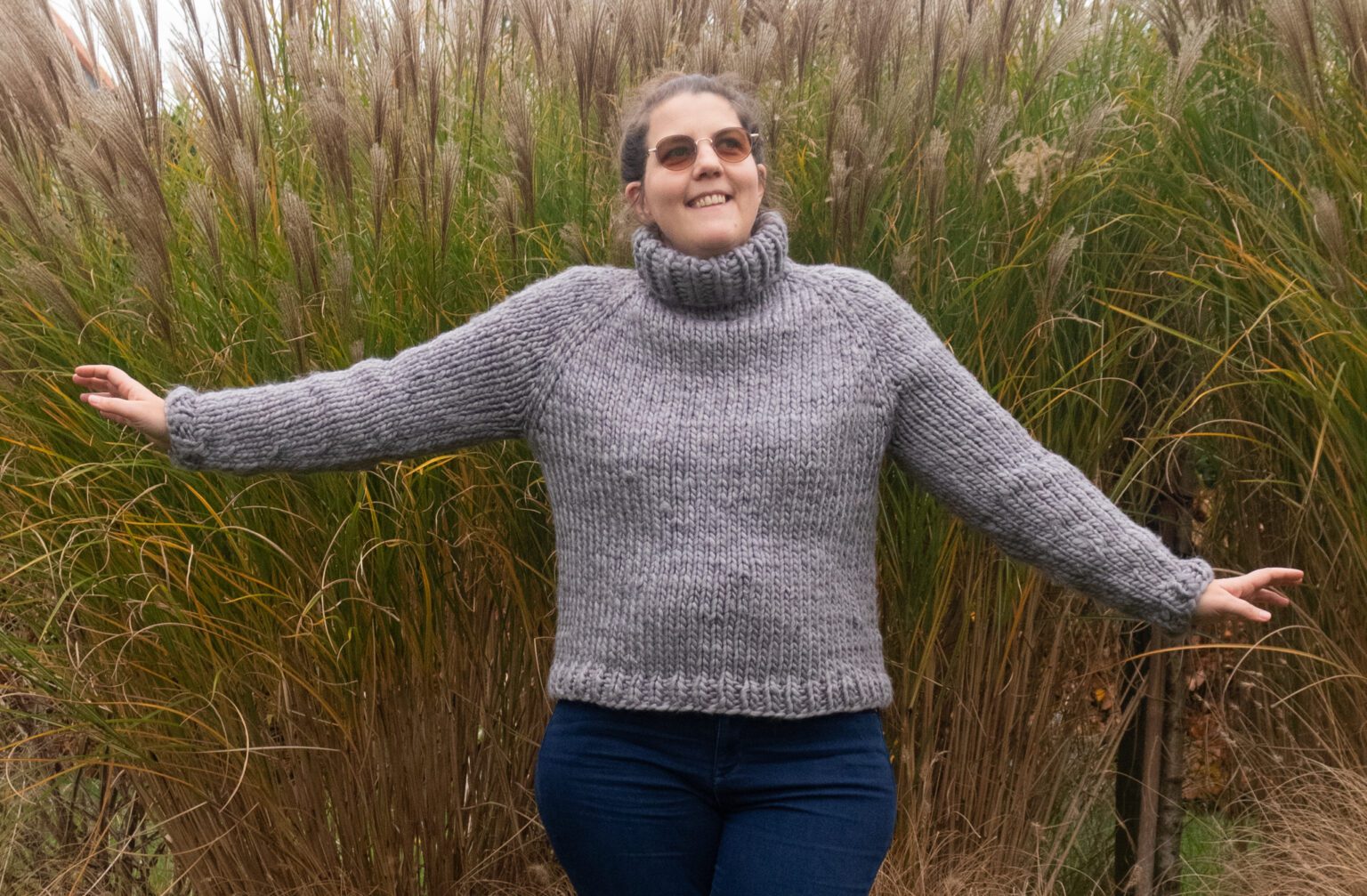 Chunky Sweater Knitting Pattern FREE raglan sweate pattern