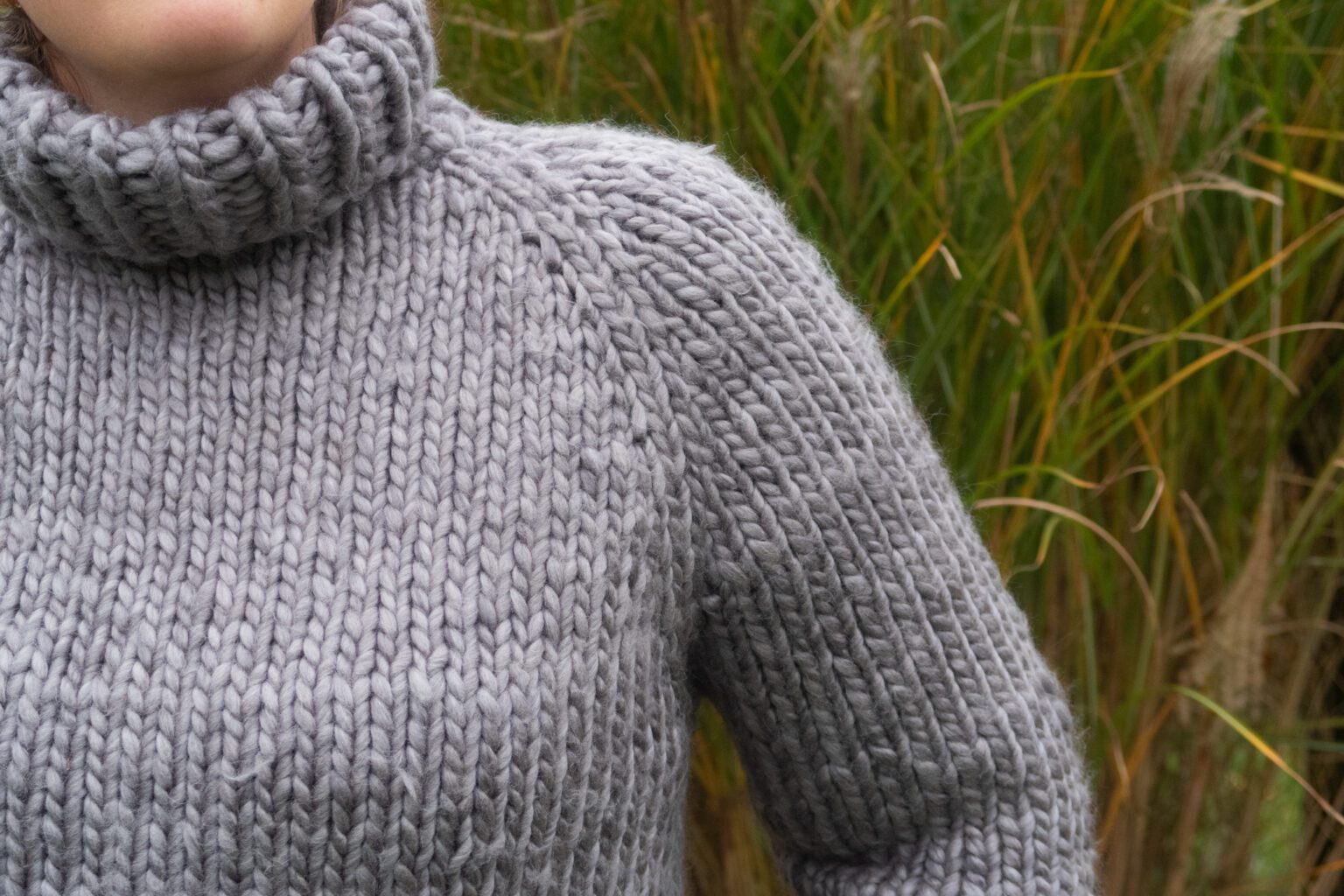 Chunky Sweater Knitting Pattern FREE raglan sweate pattern