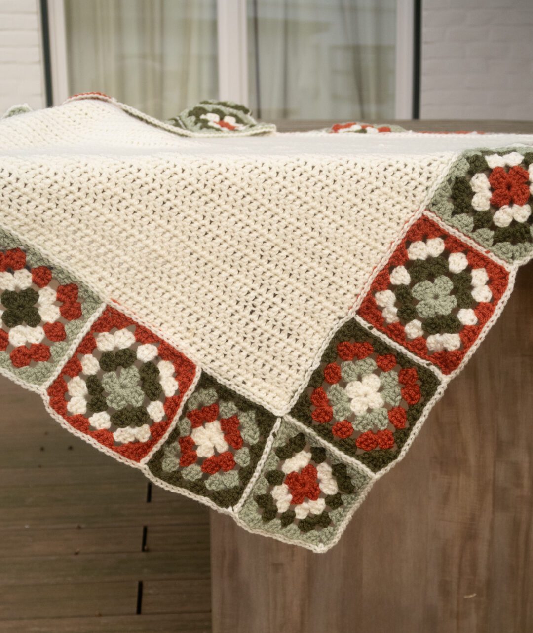 Granny Square Border Crochet Blanket Pattern