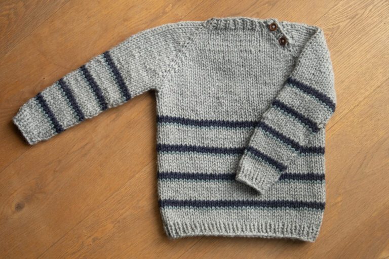 Child Sweater Knit Pattern - Boy sweater knitting pattern FREE