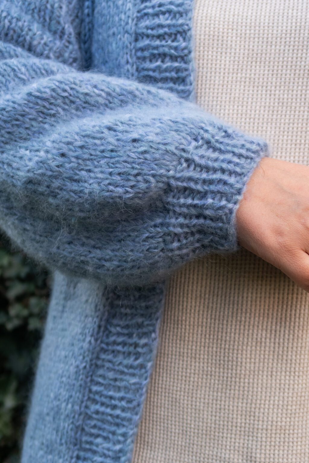 Daybreak Cardigan Knitting Pattern for Beginners| Knitting with ...