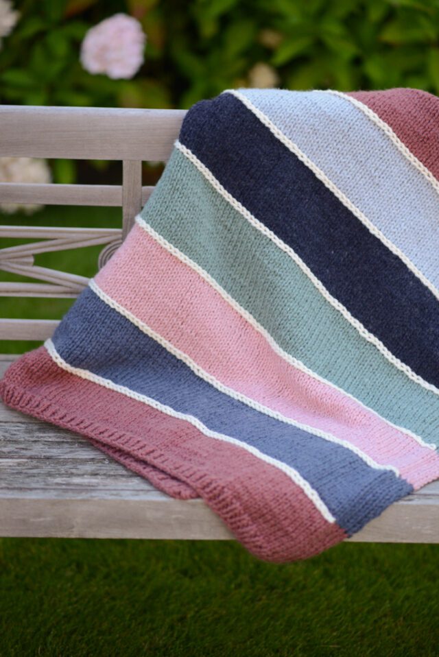 Chunky Knit Blanket Pattern FREE | Knitting with Chopsticks
