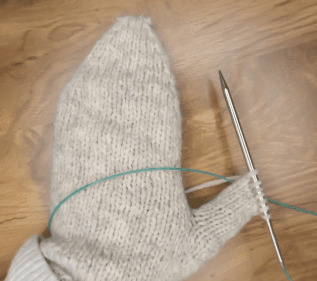 Free Knitting Pattern for Mittens - Twisted Mittens Knit Pattern