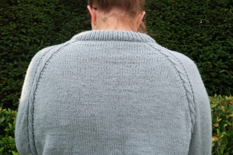 Free Raglan Sweater Knitting Pattern | Knitting with Chopsticks